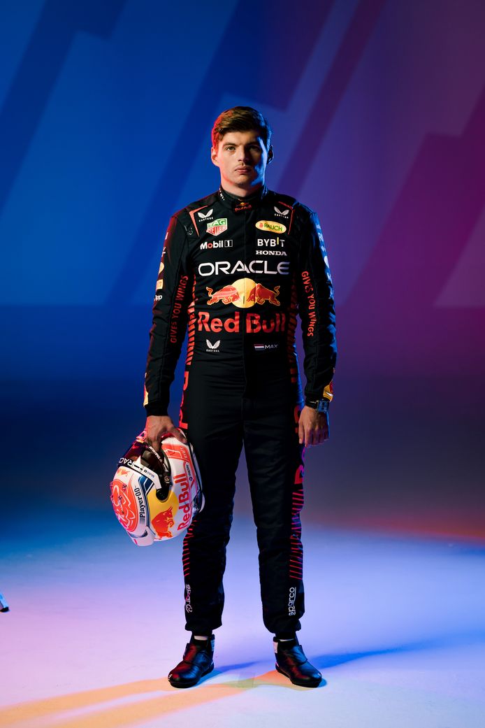 Red Bull presenteert nieuwe wagen Max Verstappen en kondigt ...