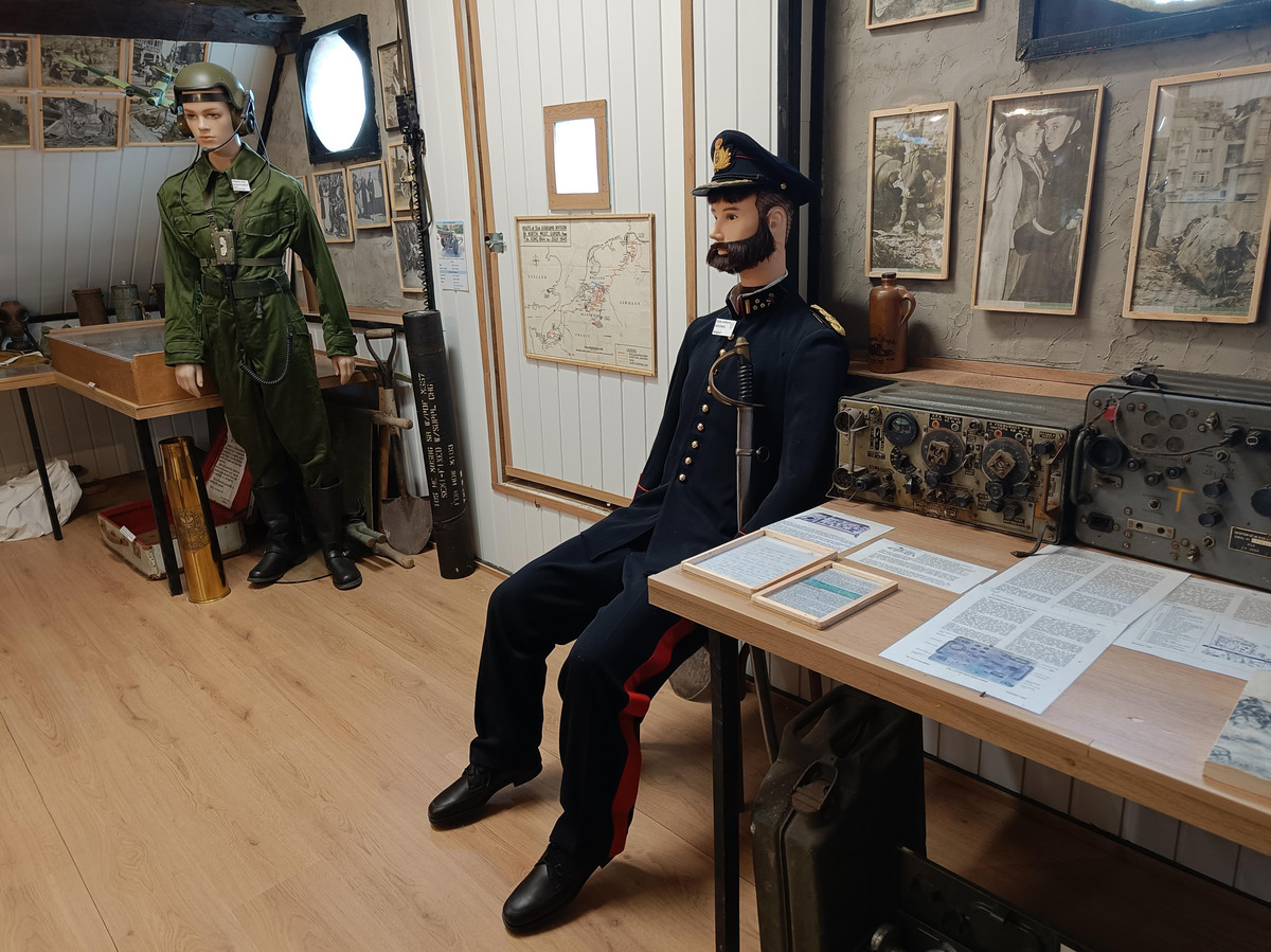 Bert opent met eigen collectie oorlogsmuseum in Wiekevorst: “Smaak te ...