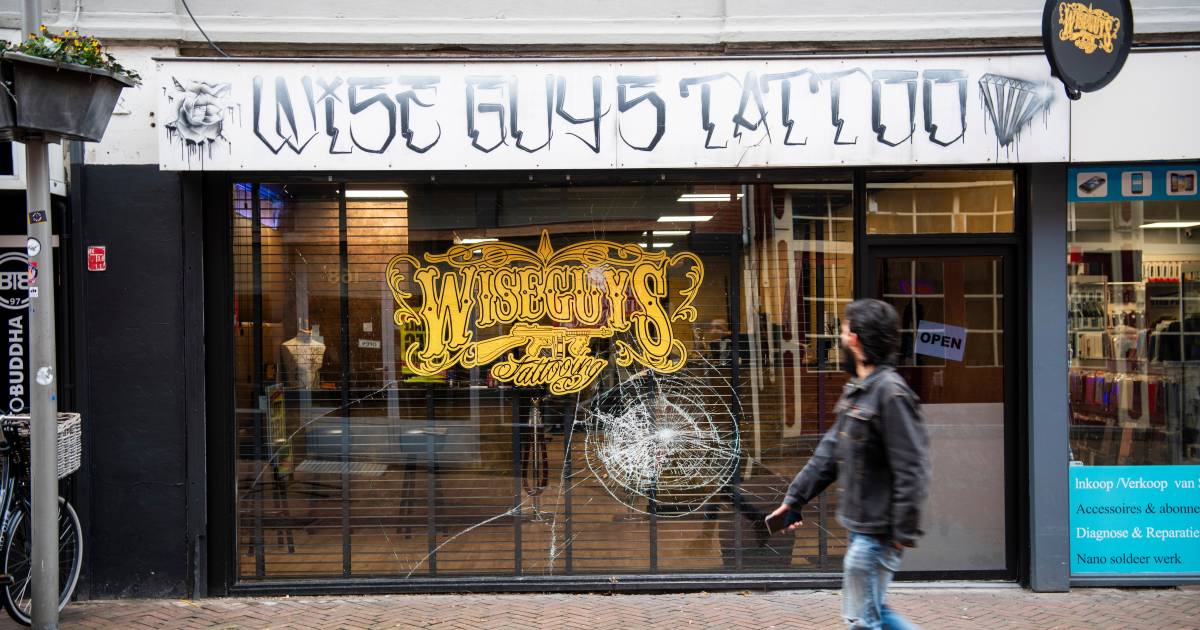 Slooptocht door Apeldoornse binnenstad maakt tattoo-artiest woest: ‘Te ...