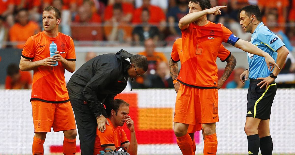 Mathijsen kampt met verrekking hamstring linkerbeen | Nederlands ...