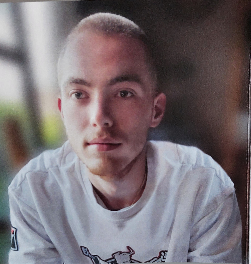 Indrukwekkend afscheid met ronkende wagens voor Jonas (21): “Het is te gek voor woorden dat we ...