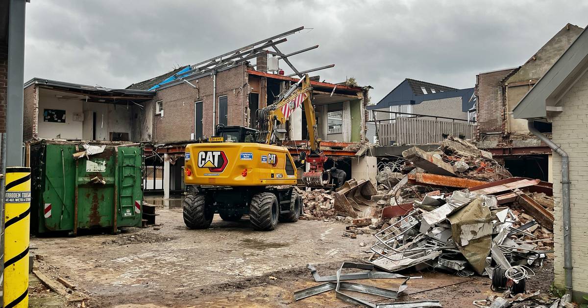 Sloop gestart van Hema-pand in centrum van Epe | Epe | destentor.nl