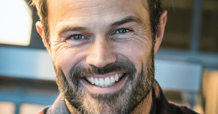 Arie Boomsma is open over zijn verleden: 'Op mijn veertiende ben ik ...