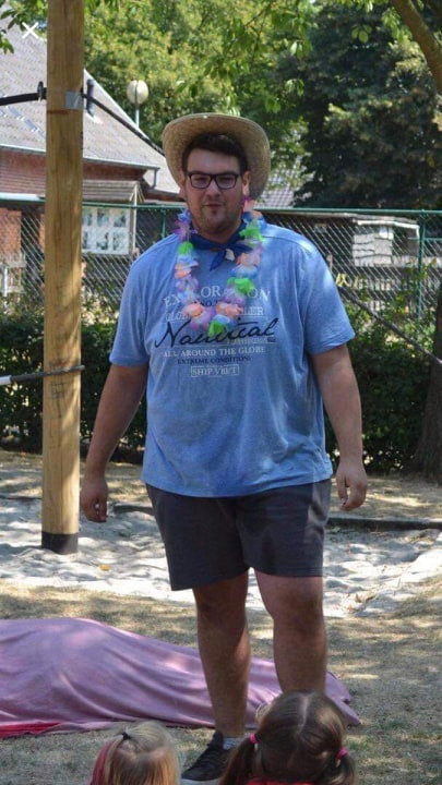 Thomas (20) valt 60 kilo af in minder dan een jaar: ‘Ik hoop anderen te ...