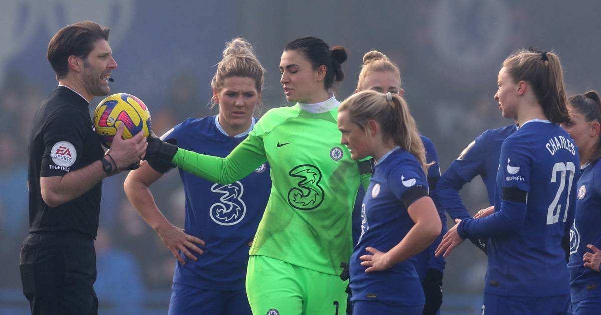 Vrouwenduel Chelsea - Liverpool gestaakt na vijf minuten glibberen ...