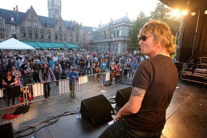 Geniet van gratis optredens op Brugse pleinen tijdens Vlaams Feestweekend | Brugge | hln.be