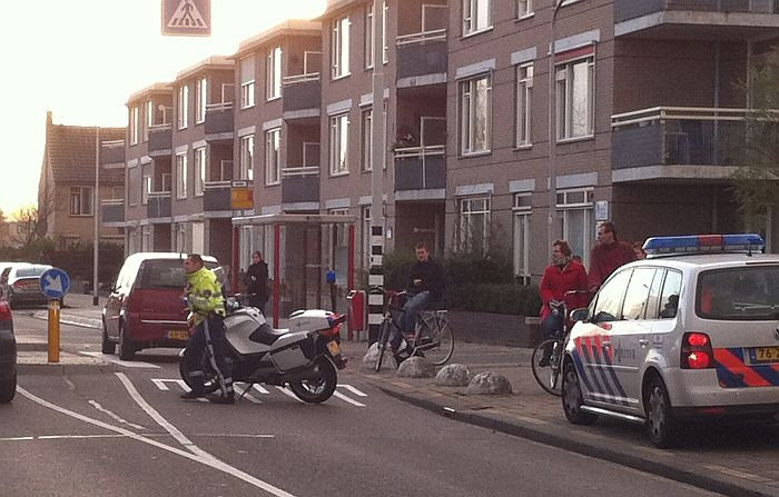 Moeder en dochters aangereden op zebrapad | Foto | gelderlander.nl