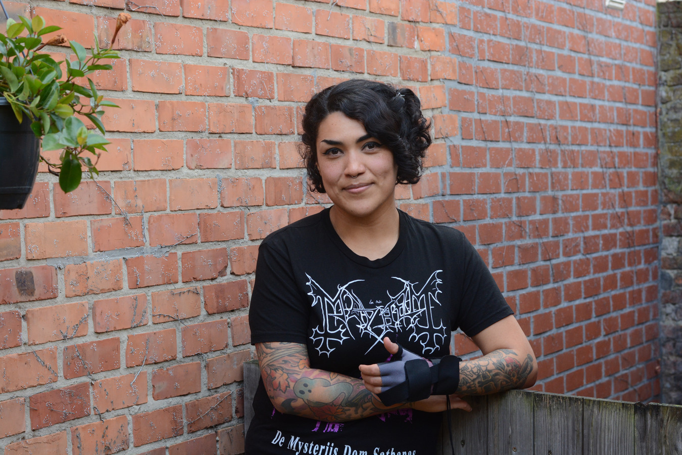 Nelly (32) leeft nog steeds in angst, drie maanden na aanval door twee ...