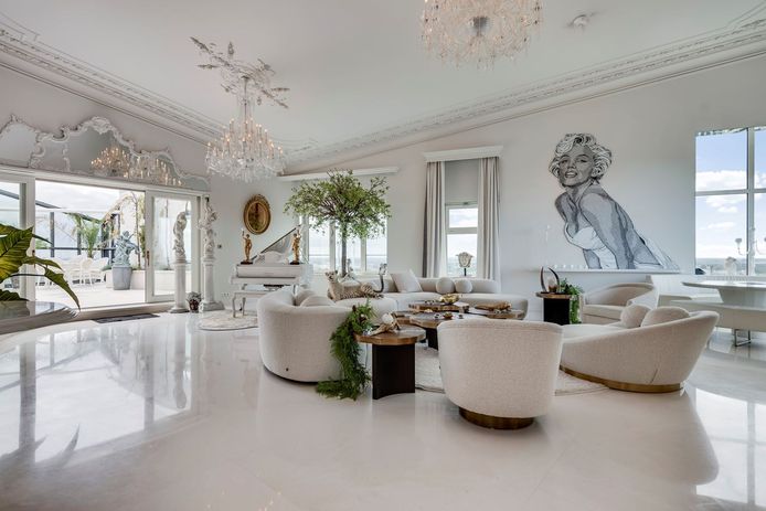 Penthouse van modediva Marjan Strijbosch te koop voor 3,5 miljoen euro: ‘Kwam er alleen nog om ...