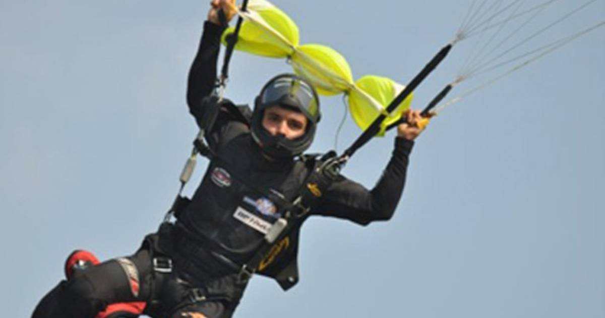 L'équipe militaire belge de parachutisme s'impose à Dubaï | Belgique ...