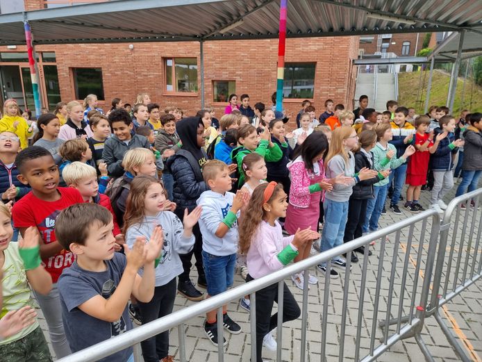 TERUG NAAR SCHOOL De Springveer neemt sportieve start: iedereen aan het ...