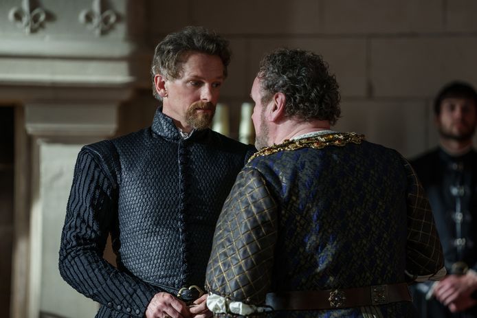 Barry Atsma is kleurrijke Franse edelman in deze met vier sterren ...