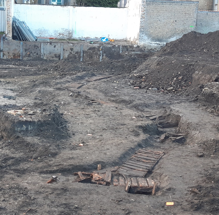 Nu ook WO I-loopgraaf blootgelegd op site van stadsboerderij: “Opa van ...