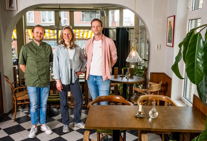 Barlou is na een jaar al een pleisterplaats van de wijk geworden, en ...