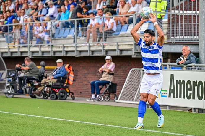 Na bekersprookje Spakenburg ook interlanddebuut voor 30-jarige Masies ...
