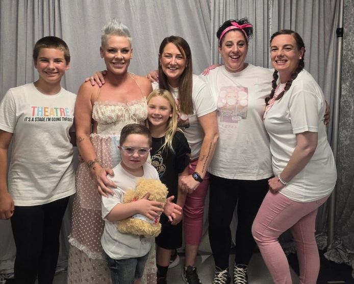 Pink laat droom van Jesse (7) met downsyndroom na gemist concert ...