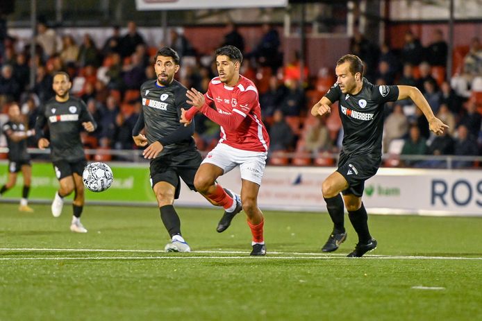 Haouat speelt na pikante overstap naar DOVO nu tégen GVVV: ‘Ik krijg voortdurend berichtjes ...