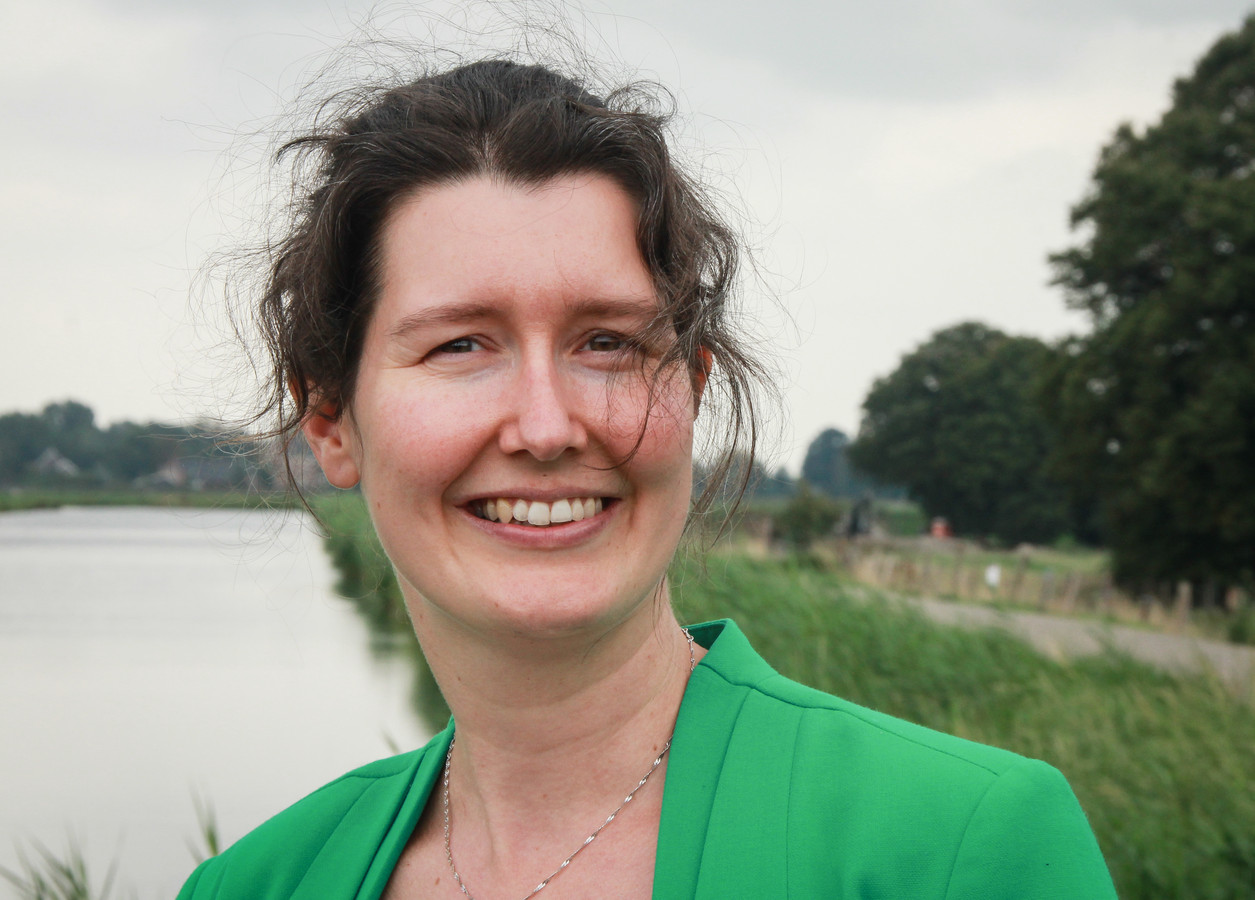 Nederlandse gemeenten overtreden massaal de wet door achterkamertjes in ...