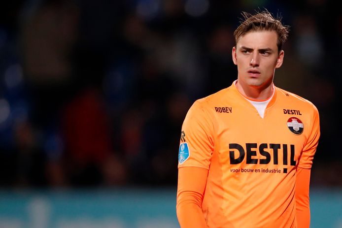 Michael Woud na blunder bij debuut: ‘Hier moet ik van leren’ | Willem ...