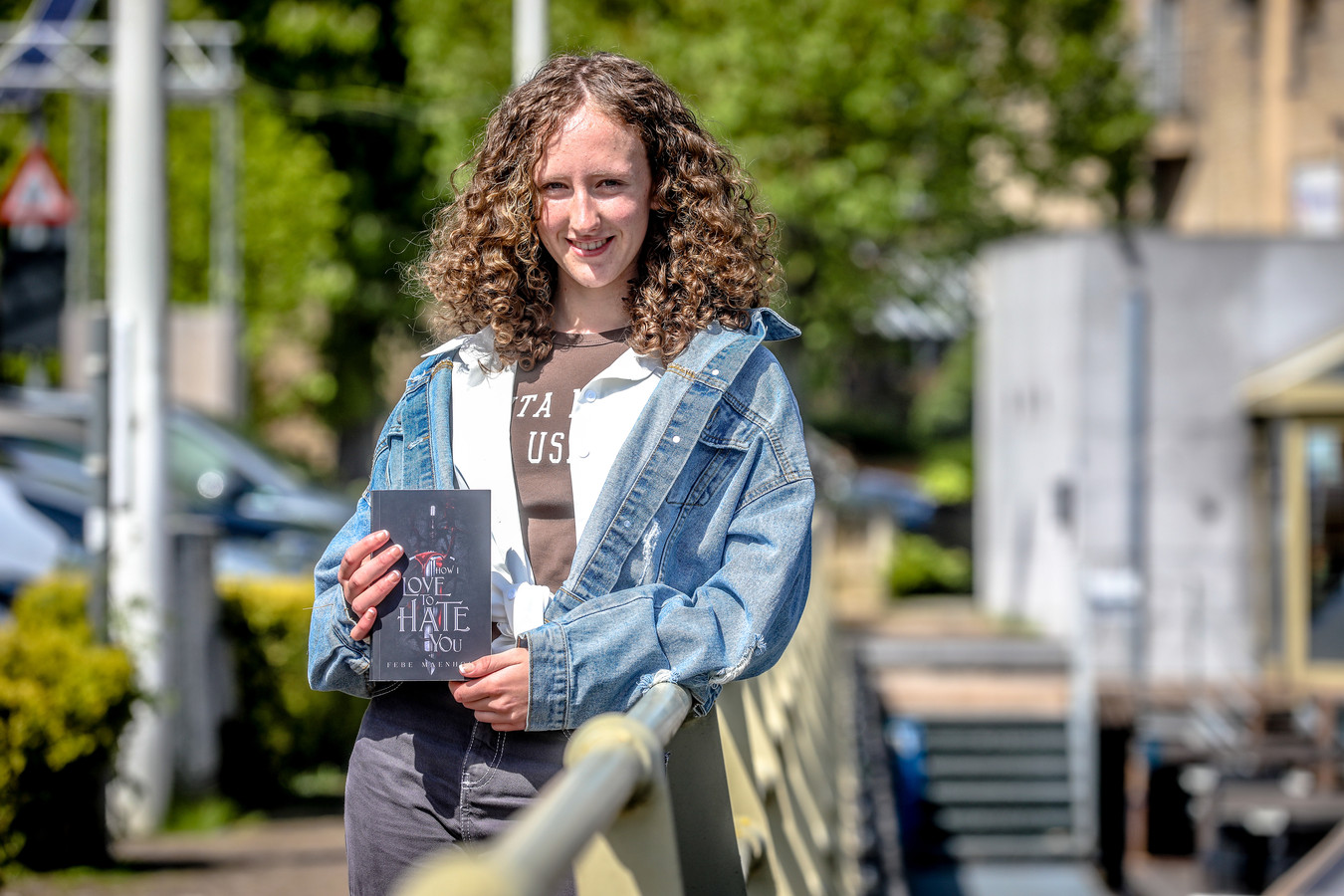 Amper 15 jaar, maar eerste boek van schrijftalent Febe ligt binnenkort ...