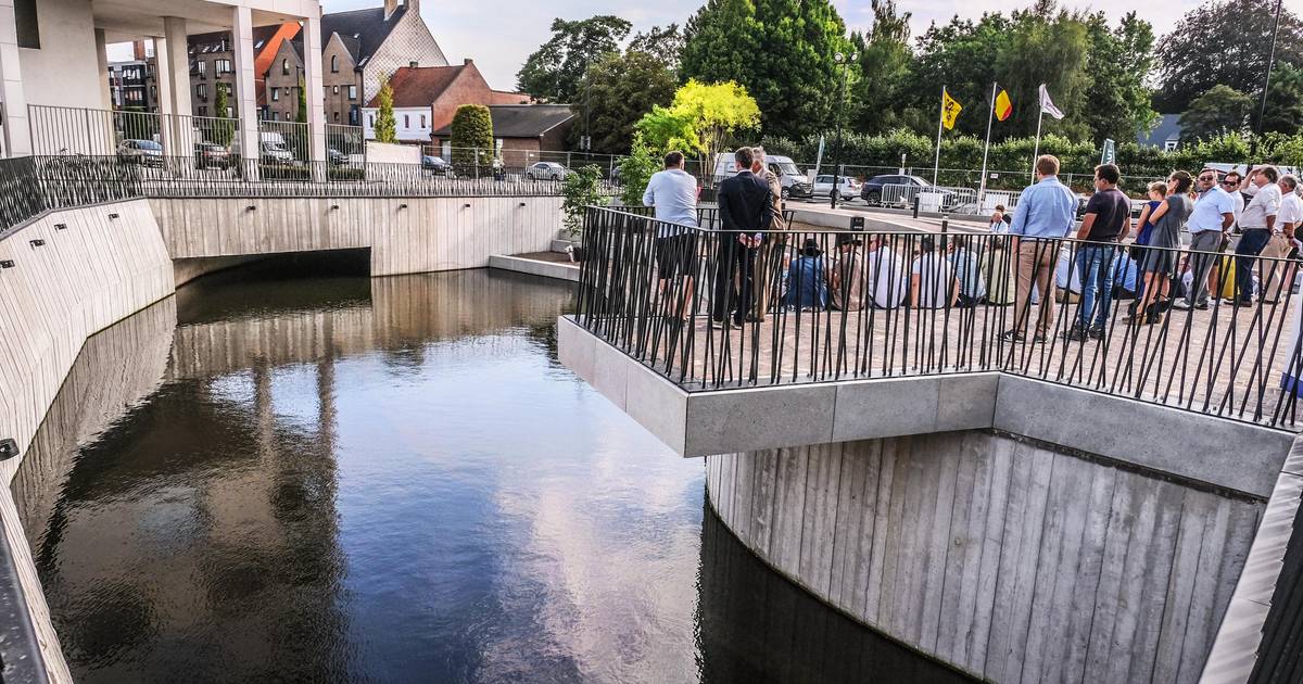 Nieuwe toegangspoort brengt Gaverbeek weer écht dichter bij Gaverbeekhippodroom | 175 jaar ...