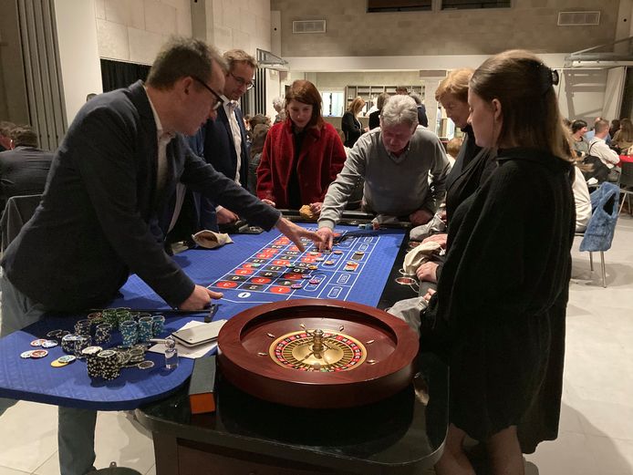 Casino Royale van Landelijke Gilde, Gezinsbond en Ferm schot in de roos ...