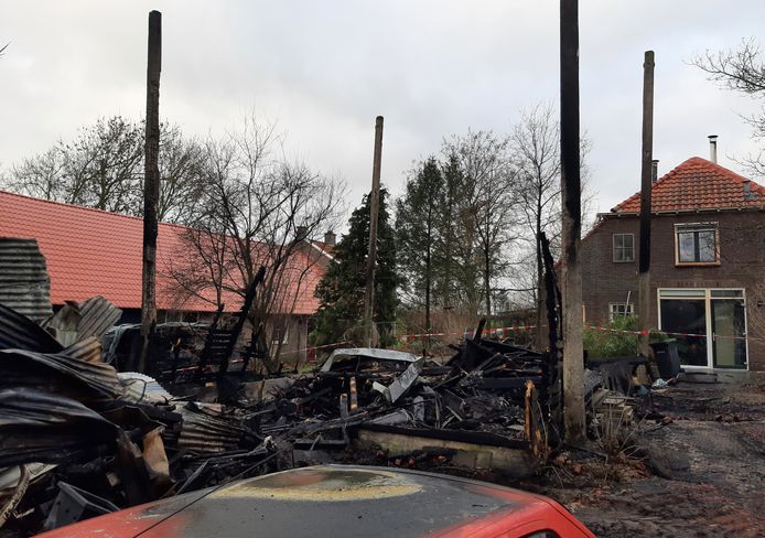 Pluim voor de brandweer: woningen blijven gespaard bij brand in ...