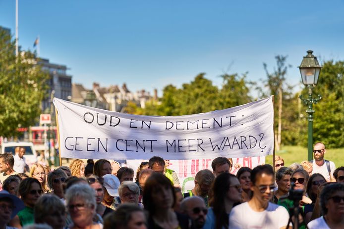 Lilian Marijnissen (SP) over demonstratie in Den Haag tegen kaalslag ...