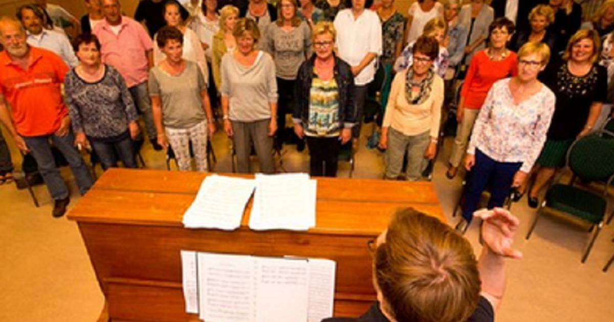 Samen vals zingen in opmars | Buitenland | AD.nl