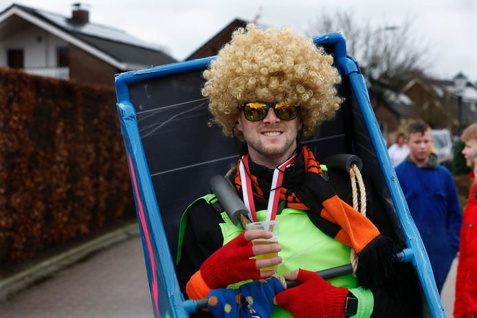 Aerdt trapt af met eerste Liemerse optocht tijdens het ...