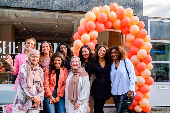 NET OPEN. Conceptstore voor vrouwelijke ondernemers met diverse roots heropent in Statiestraat ...