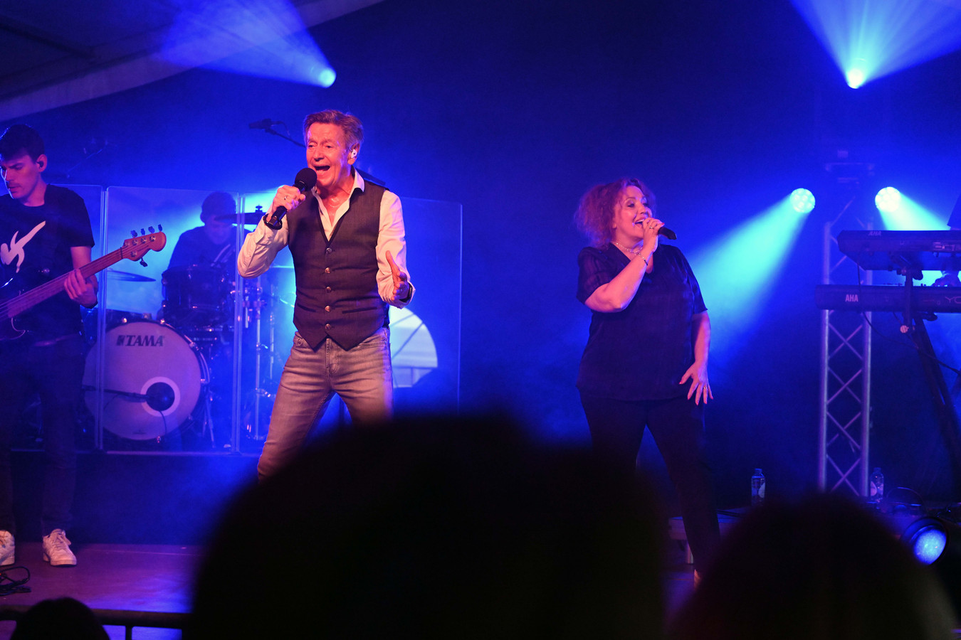 110 jaar café In den Congo: groot feestweekend met bekende artiesten ...