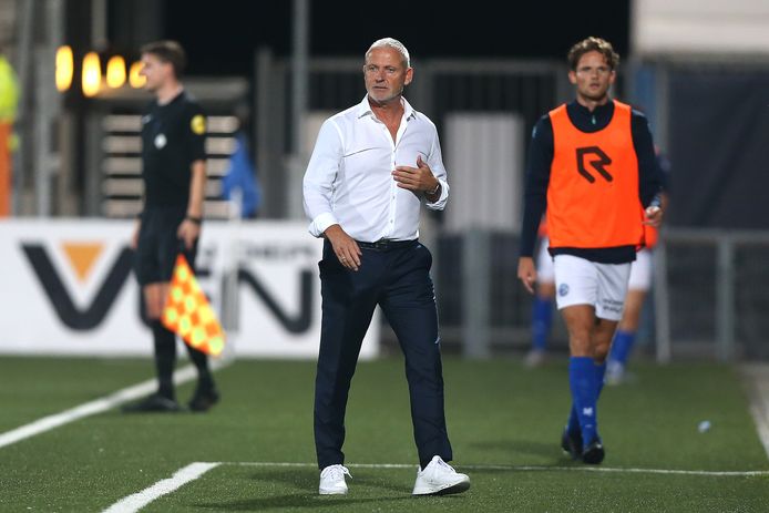 FC Den Bosch-trainer Jack de Gier pleit voor een VAR in de KKD | FC Den ...