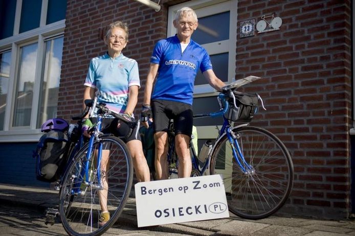 1100 km op de fiets naar Poolse bruiloft | Bergen op Zoom | bndestem.nl