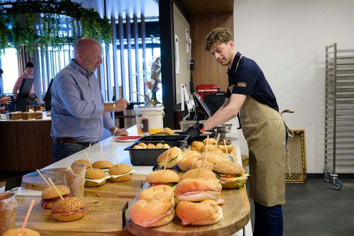 Horecatijgers van De Sterkerij in Rijssen kunnen nu in echt restaurant aan de bak bij ...