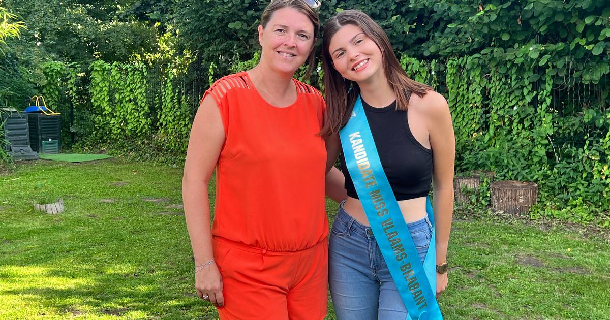 Emma (17) dingt 22 jaar na mama Stephanie (41) mee naar kroontje Miss ...