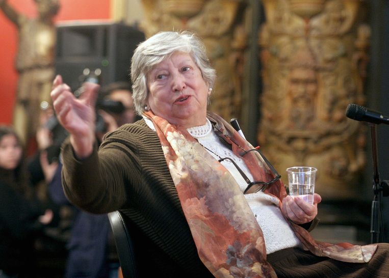 María Mariani (1923-2018) hielp meer dan 120 baby’s terug te krijgen ...