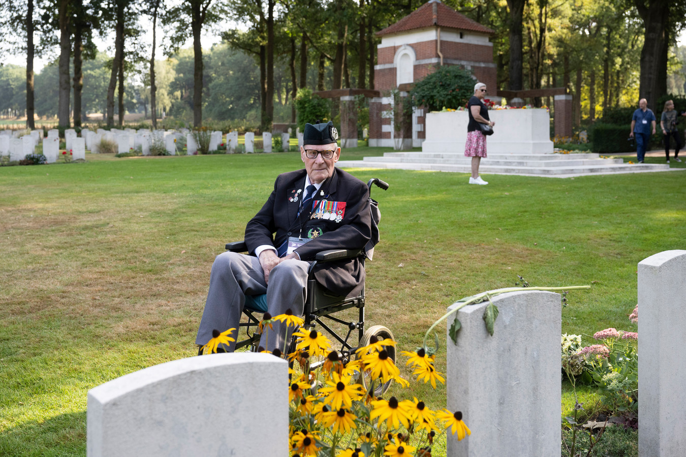 Bijzondere Airborne-herdenking in beeld | Foto | gelderlander.nl