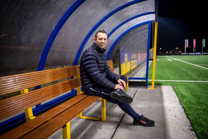 Enorme schade bij inbraak Almelose voetbalvereniging Luctor et Emergo, verdachten wijzen elkaar ...