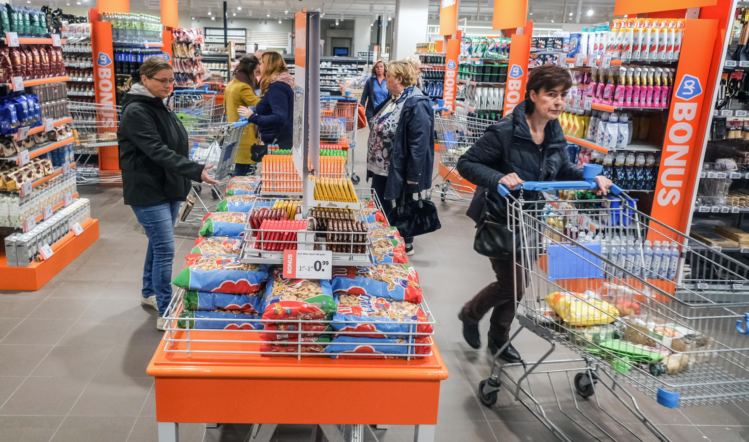 IN BEELD. Vernieuwde Albert Heijn in Ring Kortrijk feestelijk heropend ...