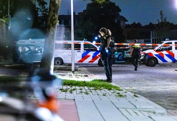 Jongeman gewond na schietincident bij Ridderhal | Dordrecht | AD.nl