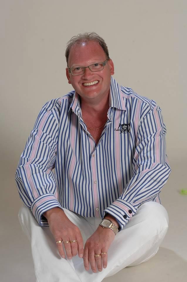 Zanger Phil Hunter gaat de emotionele toer op | Tienen | hln.be