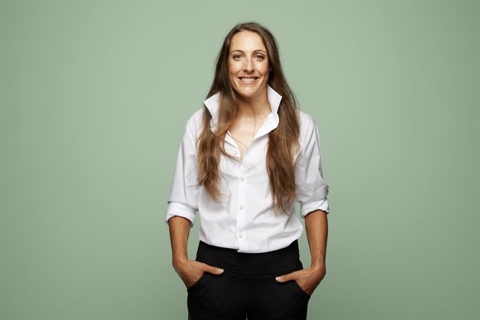 Veldrijder Lucinda Brand: ‘Een wijntje tijdens de Giro moet kunnen ...