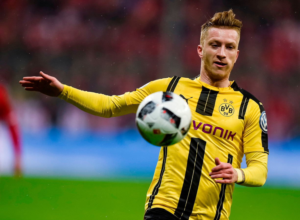 Reus is na lange revalidatie eindelijk weer voetballer | Foto ...