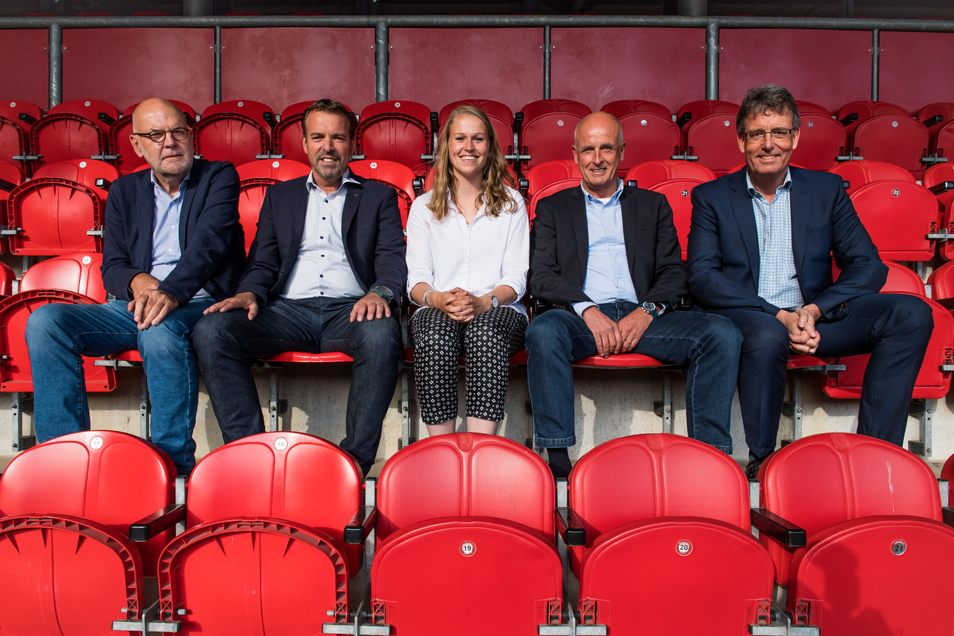 Oranjevrouwen blijven historie schrijven: ‘Nu nog de eredivisie ...