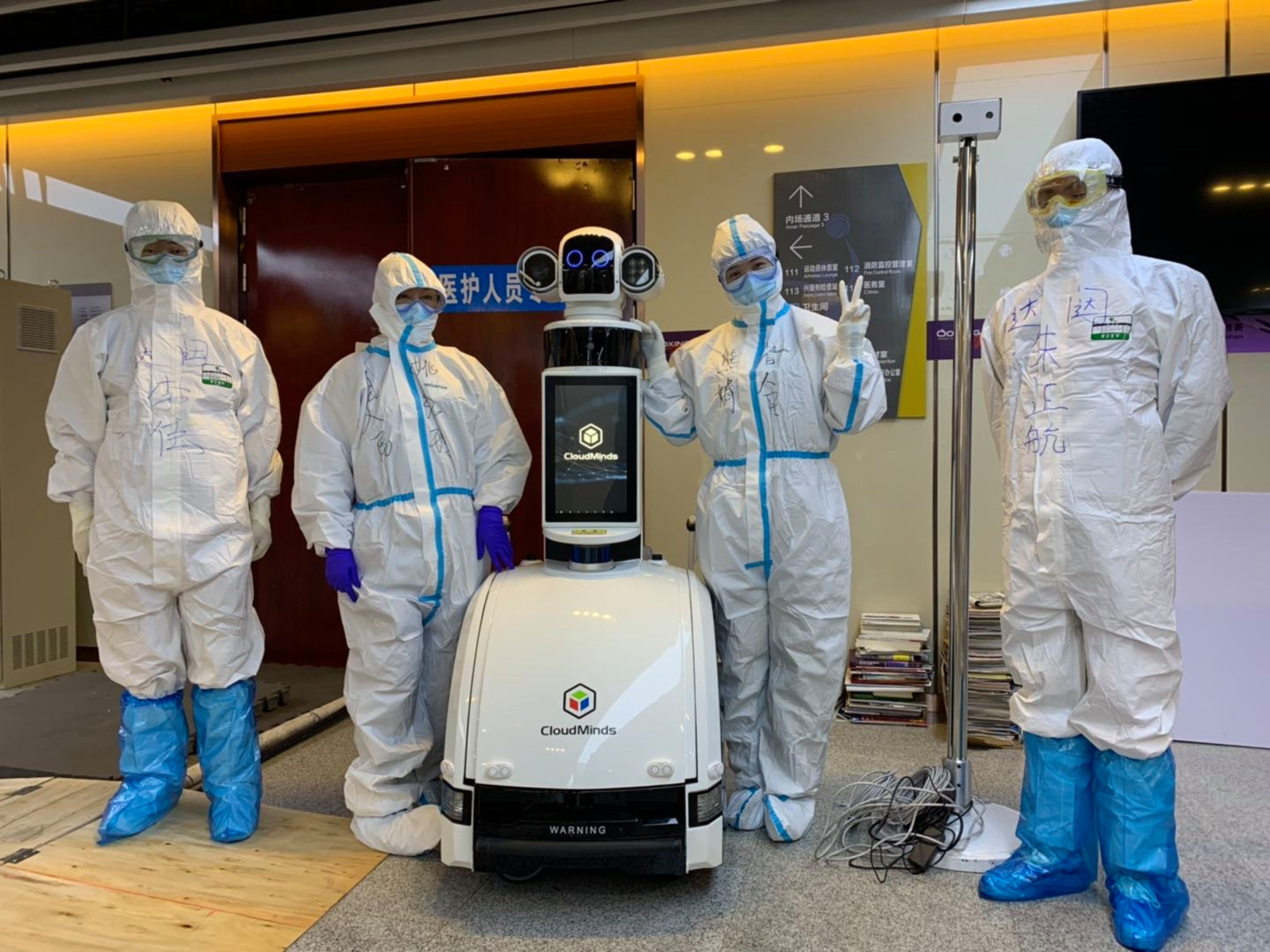 In China krijgt de zorgrobot steeds meer te doen | De Volkskrant