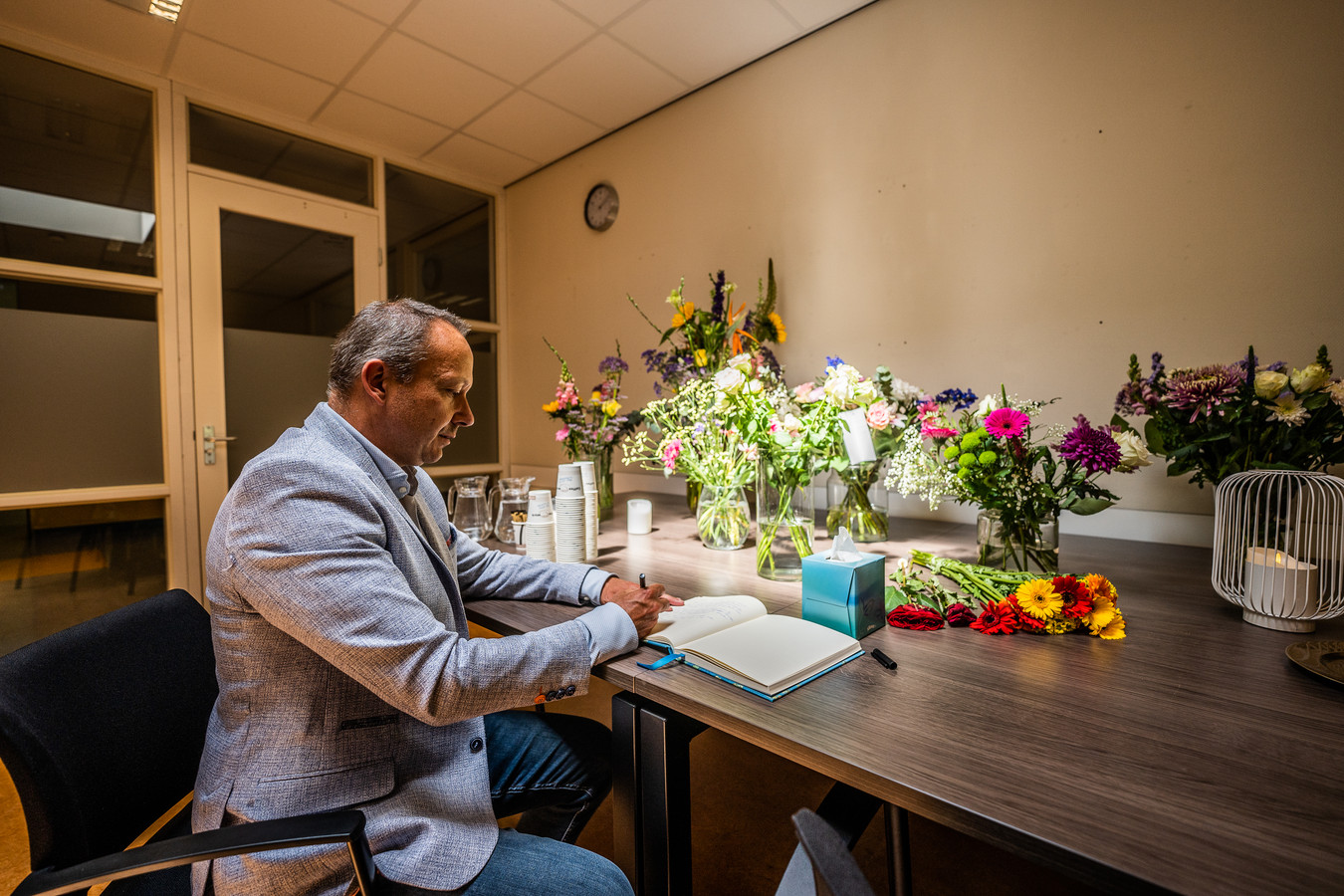 Ongeloof en verdriet heerst op school na verlies eindexamenleerling: ‘Het voelt zo ...