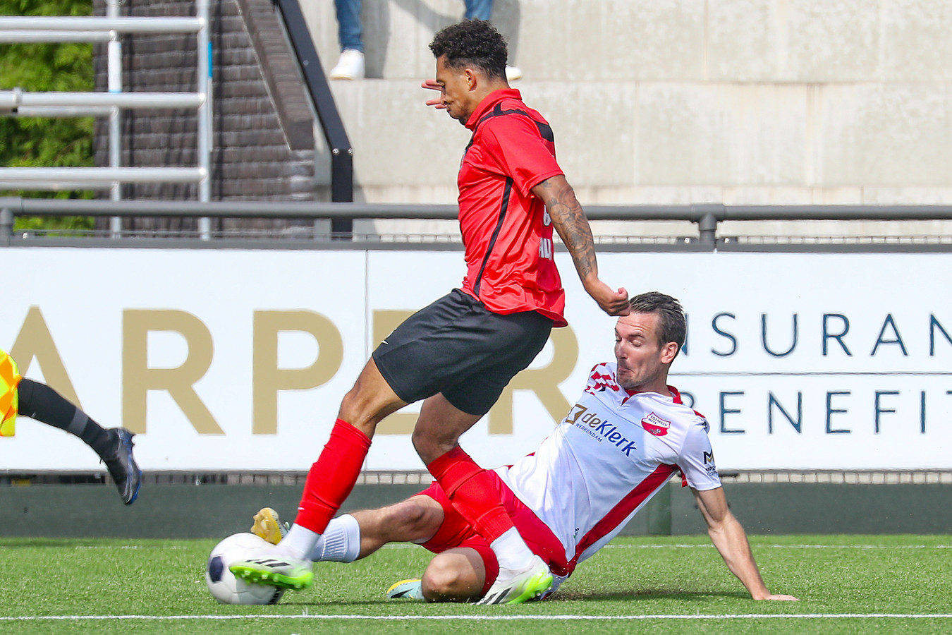 ASWH wint met 46-jarige keeper, knap werk GJS in beker; dit is het ...