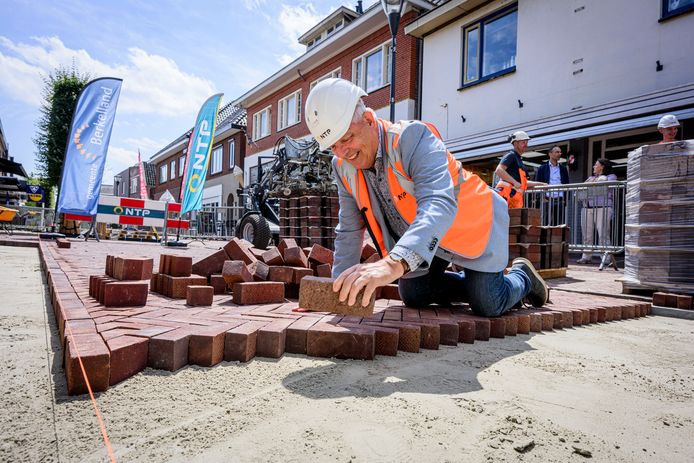Geen rammelende klinkers meer: dit gebeurt er bij de facelift van 4 miljoen in de Oudestraat ...