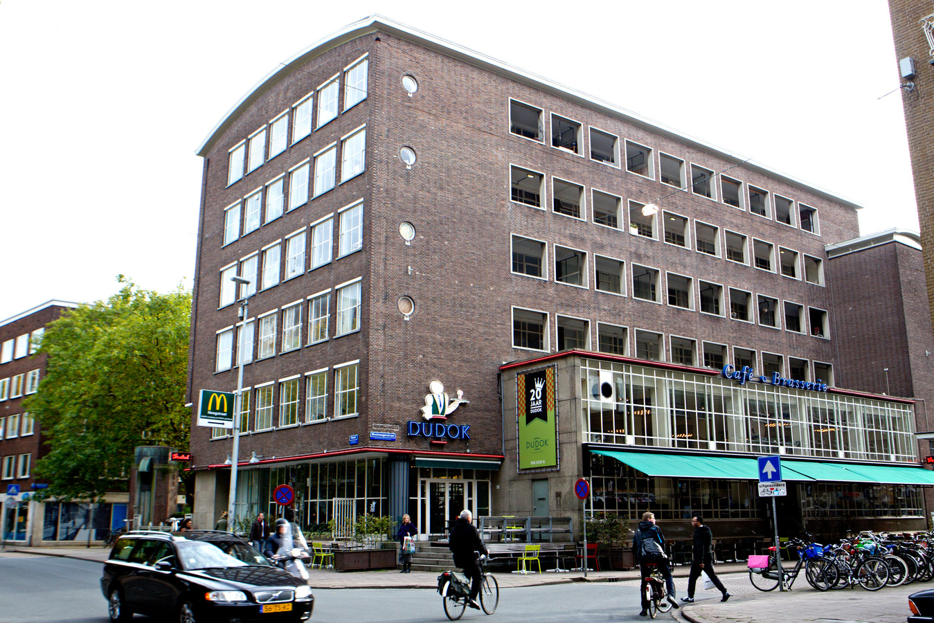 Restaurant onder Dudok wordt 'Vandal' | Foto | AD.nl